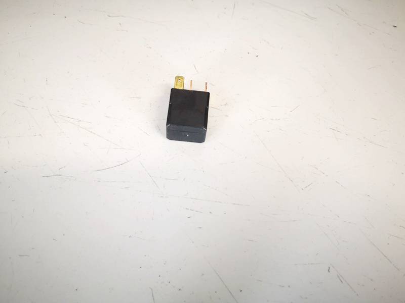 mr515994 acm13221 Relay module Mitsubishi Lancer 2008 2.0L ...