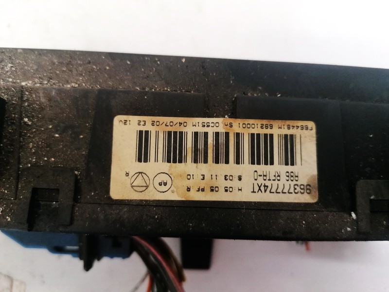 96377774XT 69210001 Climate Control Panel (heater control switches ...