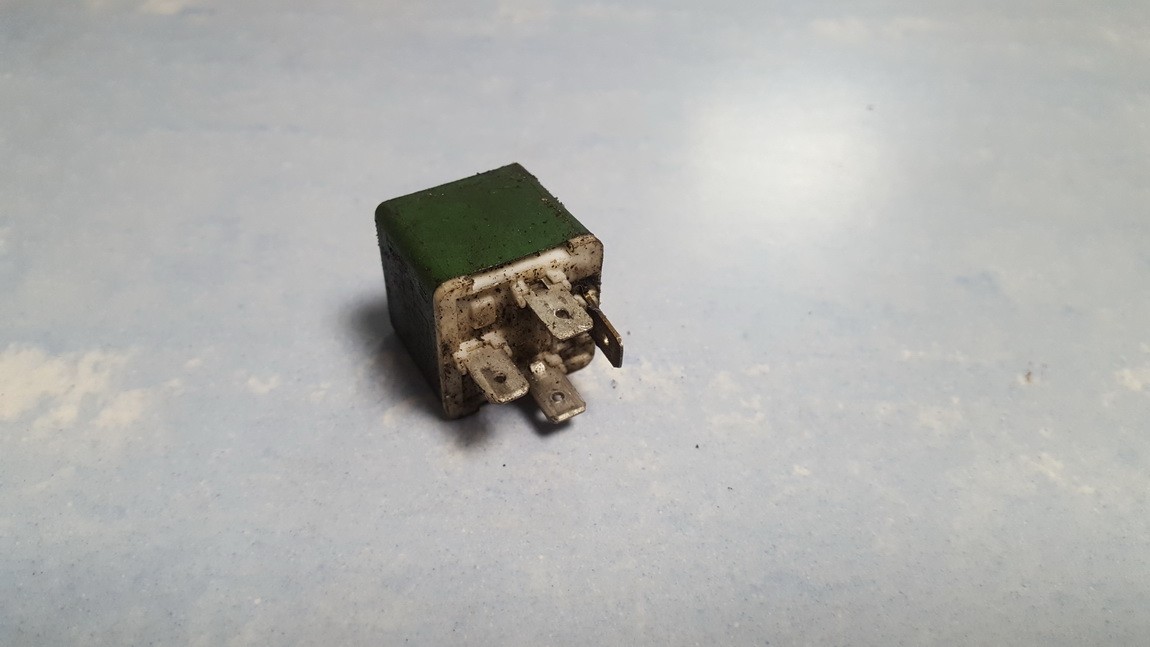 94001050 940010-50, 4ra940010-50, 94001050 Relay module Citroen ZX 1990 ...