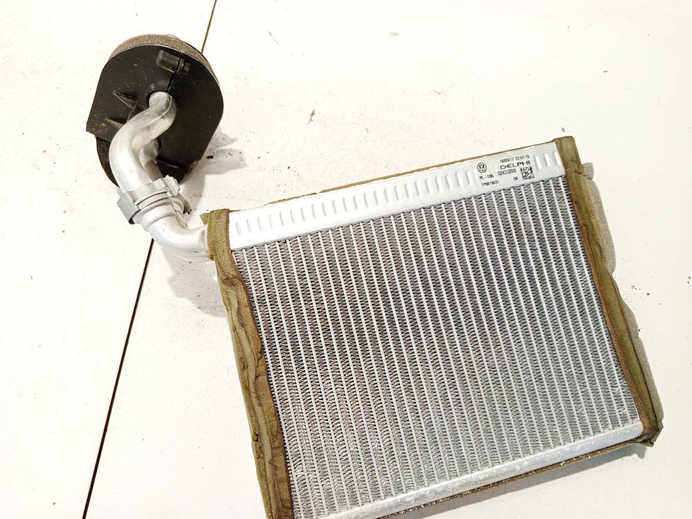 7p0819031 52433208 Heater radiator (heater matrix) Porsche Cayenne 2009 ...