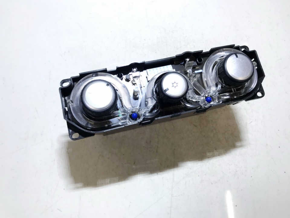 mr979971ha cab502a030a Climate Control Panel (heater control switches ...