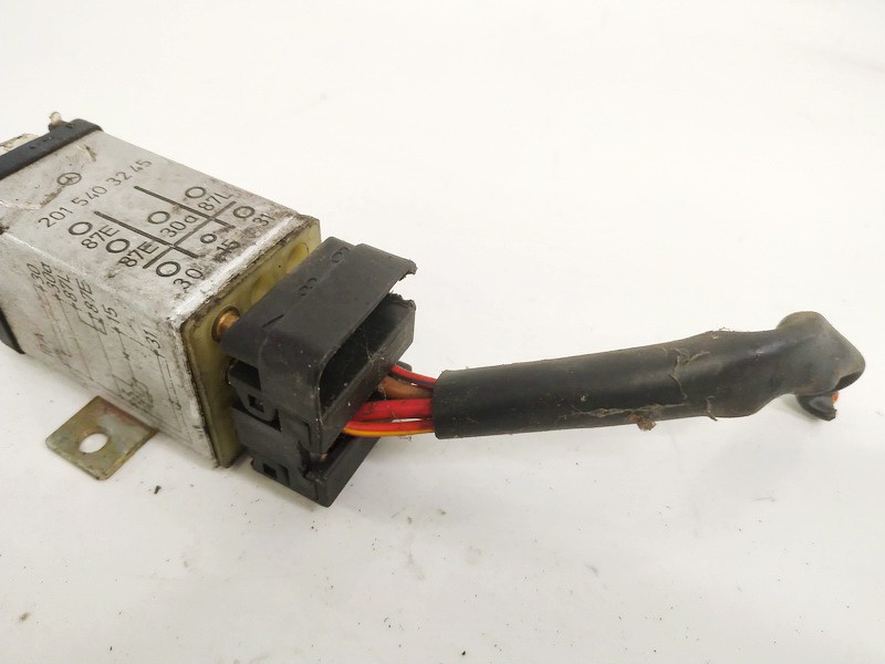2015403245 897162 Relay module Mercedes-Benz 190 1988 2.0L ...