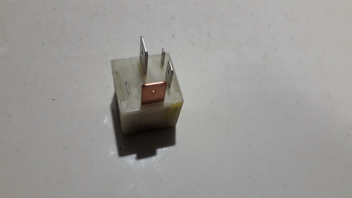 357911253 used Relay module Seat Alhambra 2002 1.9L - EIS00714571 ...