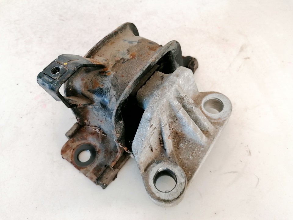 468646740 used Engine Mounting and Transmission Mount (Engine support ...