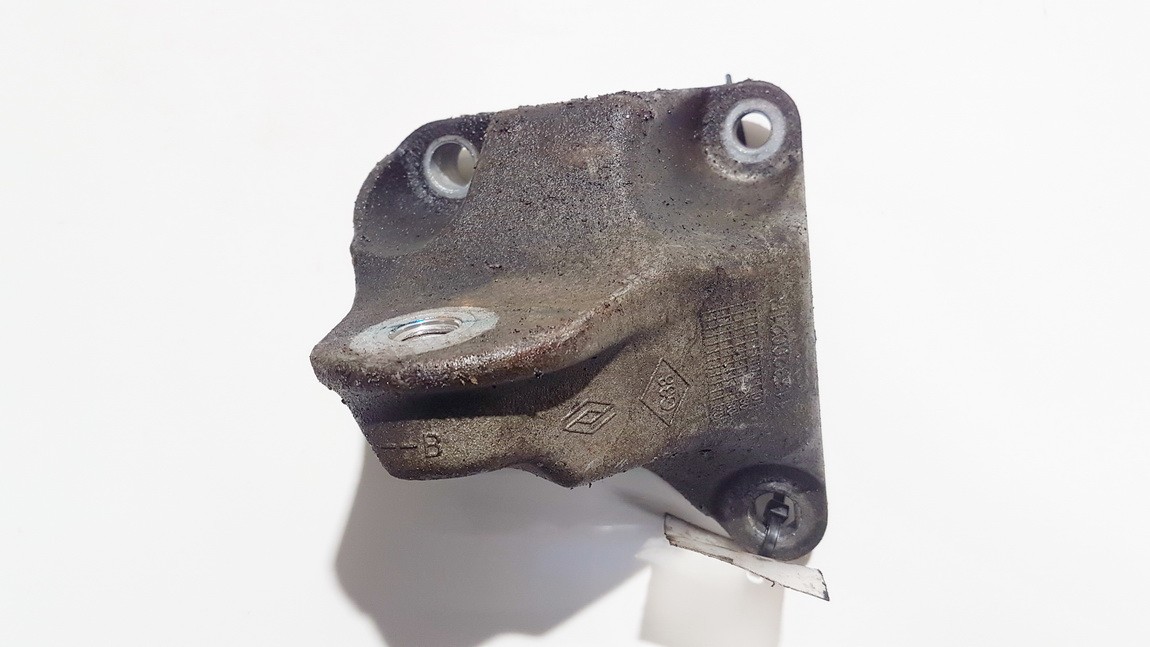 113320021r used Engine Mount Bracket and Gearbox Mount Bracket Renault ...