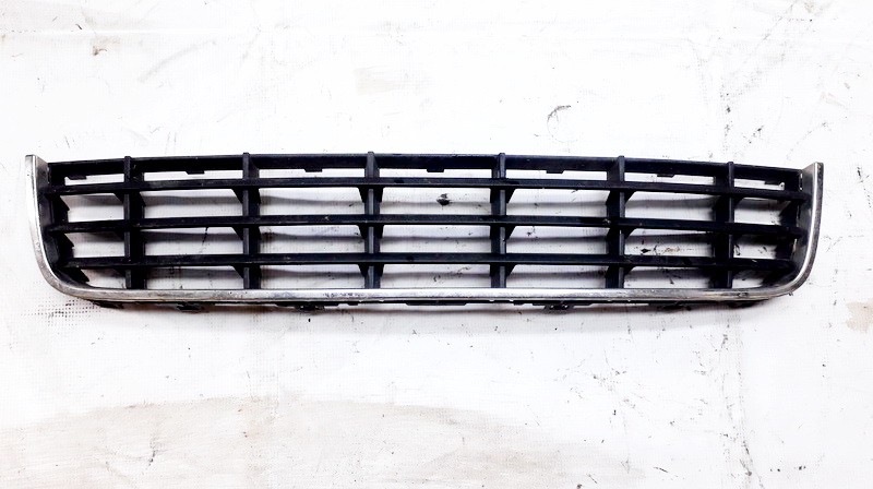 8p3807647 used Bumper Grille Front Center Audi A3 2003 - EIS00884632 ...