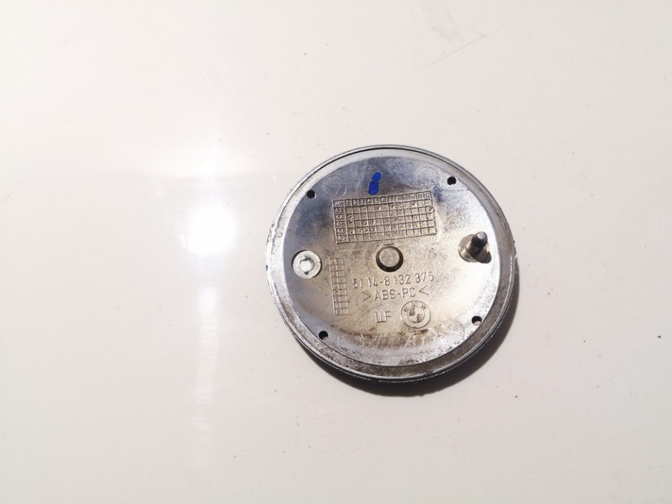 51148132375 5114-8132375 Front Emblem BMW 3-Series 2006 - EIS00984660 ...