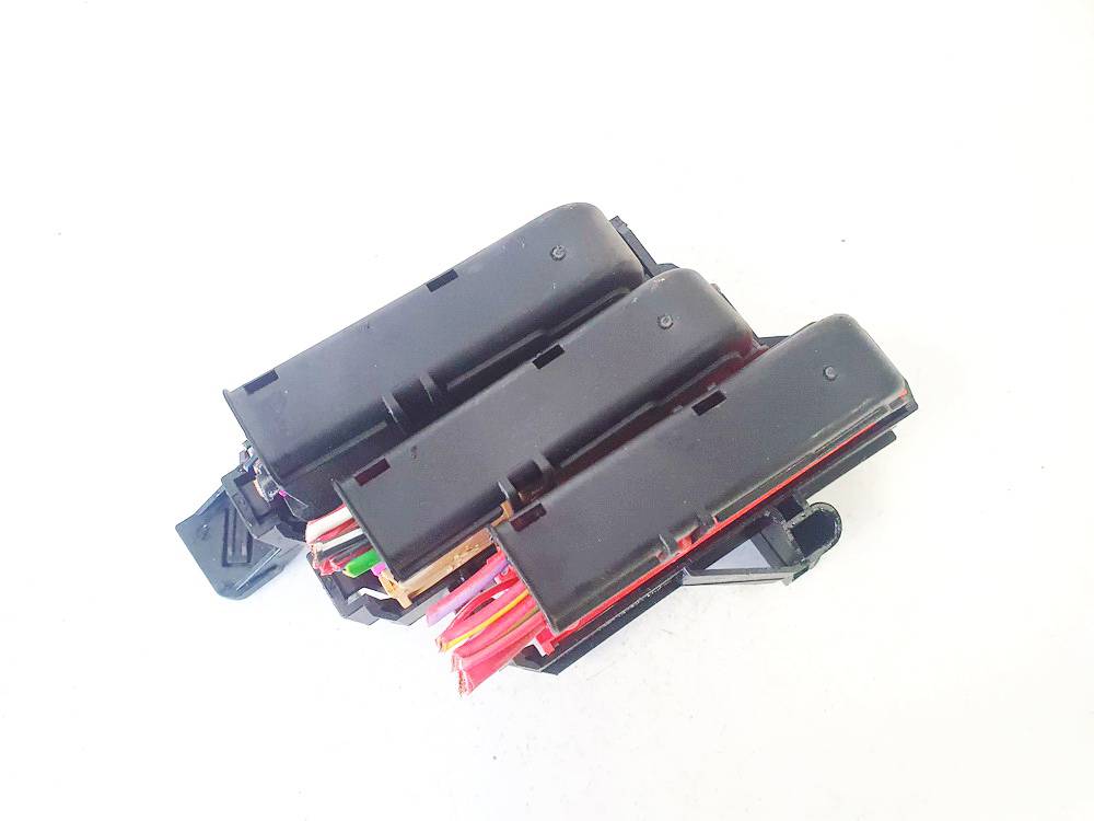 8k0941824 used Fuse box Audi A4 2009 2.0L - EIS01744663 | Used Auto ...