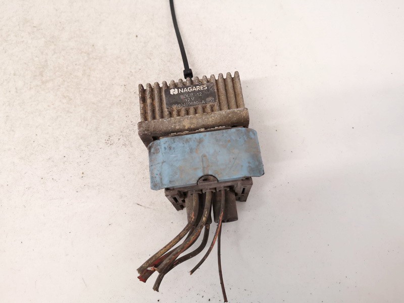 9640469680a 9640469680-a Glow plug relay Renault Scenic 2007 1.9L ...