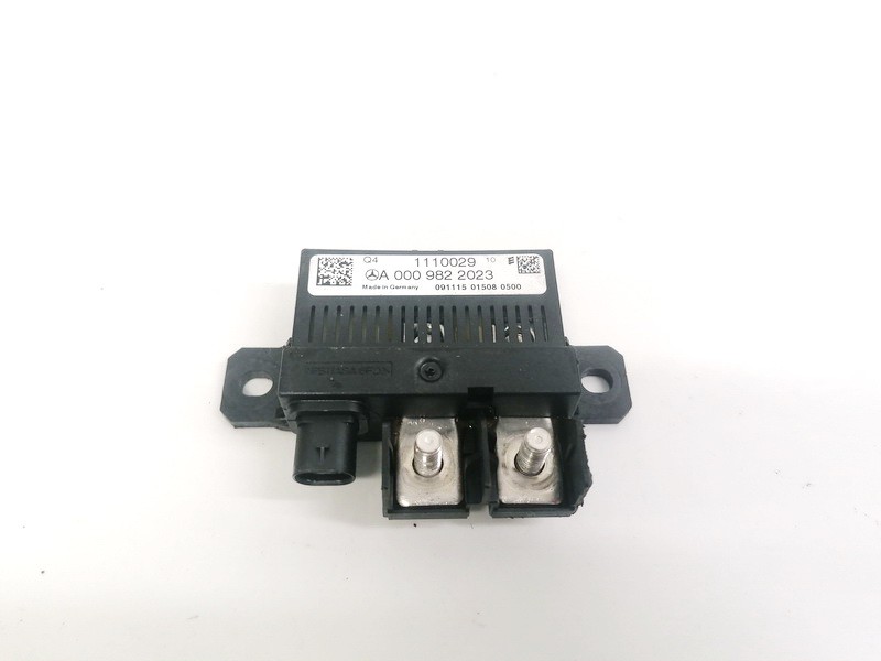 a0009822023 1110029 Relay module Mercedes-Benz C-CLASS 2008 1.8L ...