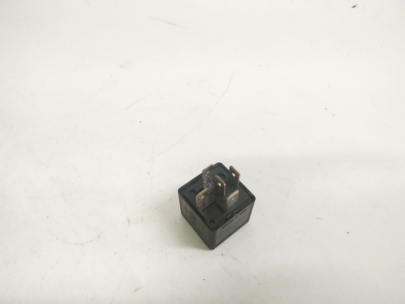 9441158 V23134J52X346 Relay module Volvo S40 2004 2.0L - EIS01524743 ...