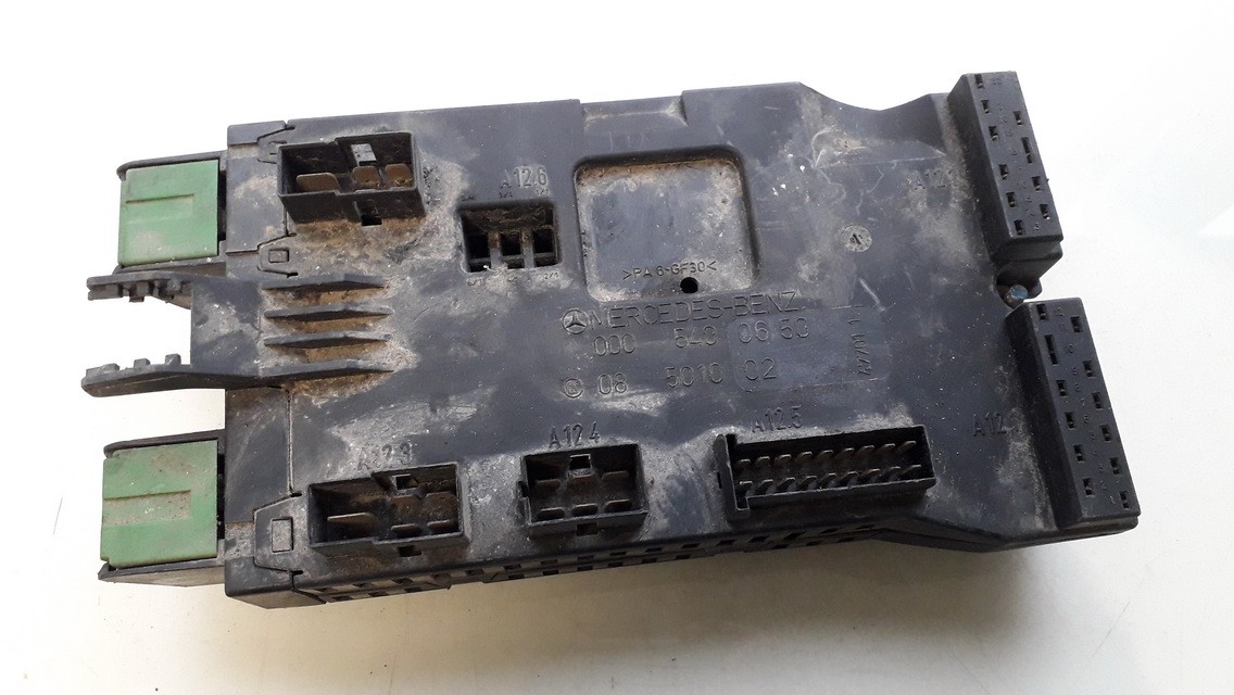 0005400650 08501002 Fuse box Mercedes-Benz Sprinter 1998 2.2L ...