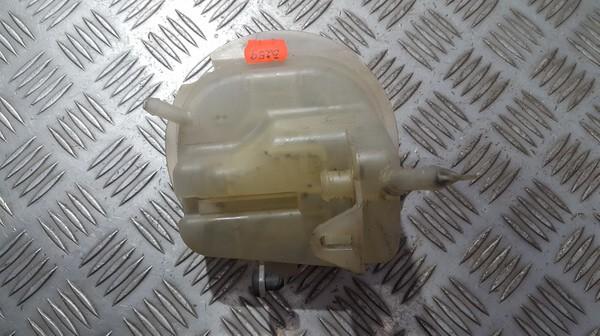 4b0611301 used Brake Master Cylinder Reservoir Volkswagen Passat 1998 1 ...