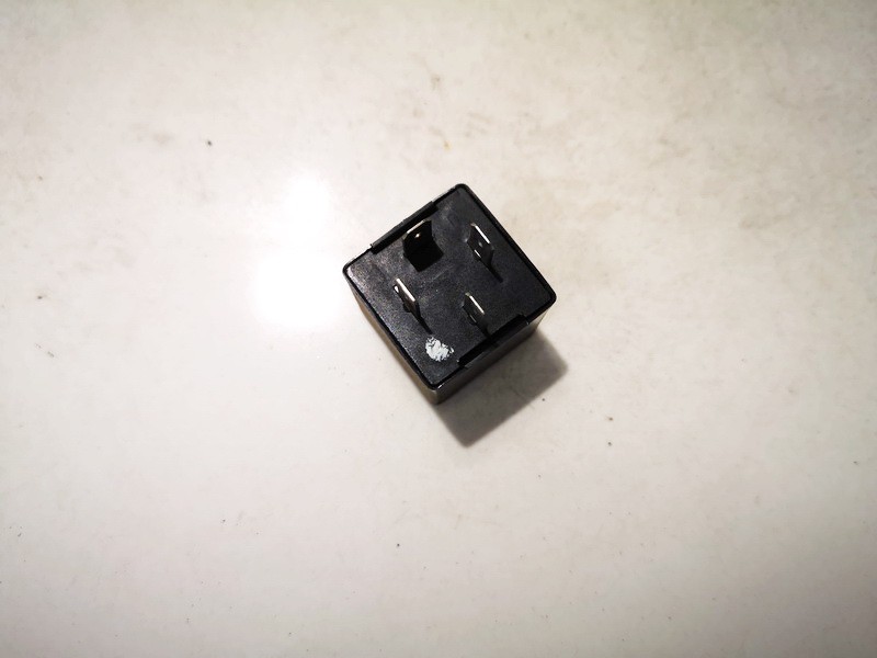 191955529 95vw17k542aa Relay module Volkswagen Sharan 1997 1.9L ...