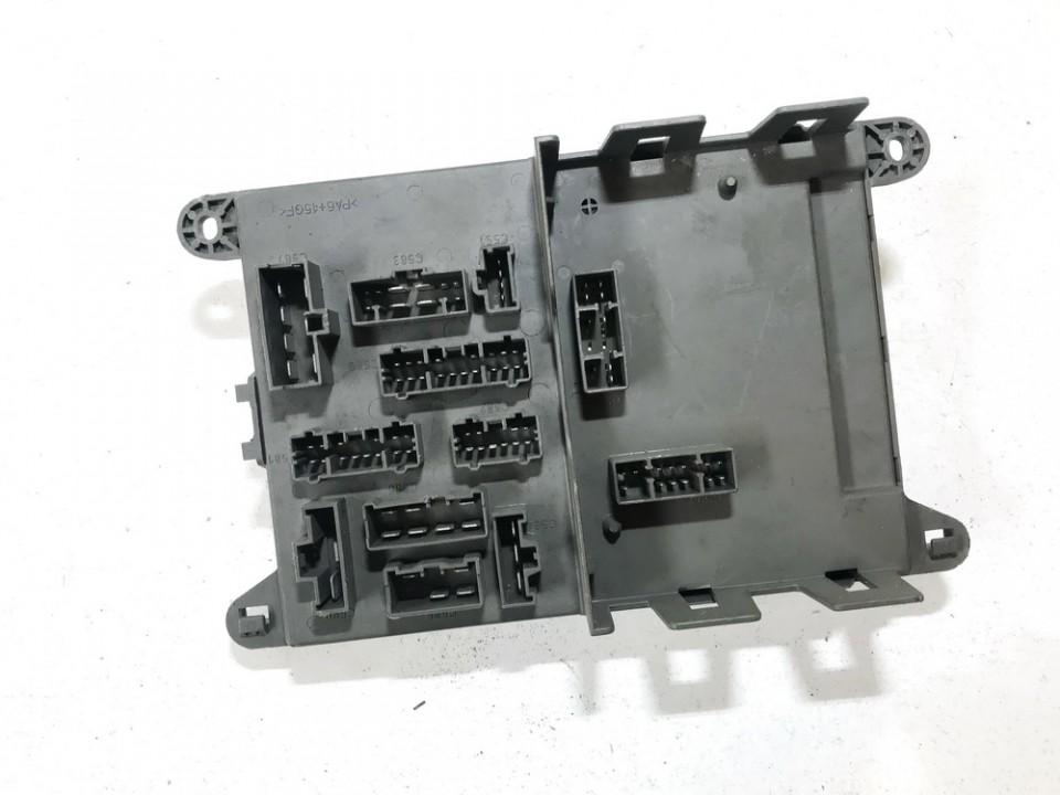 yqe102930 518665104 Fuse box Land-Rover Freelander 2000 - EIS00584880 ...