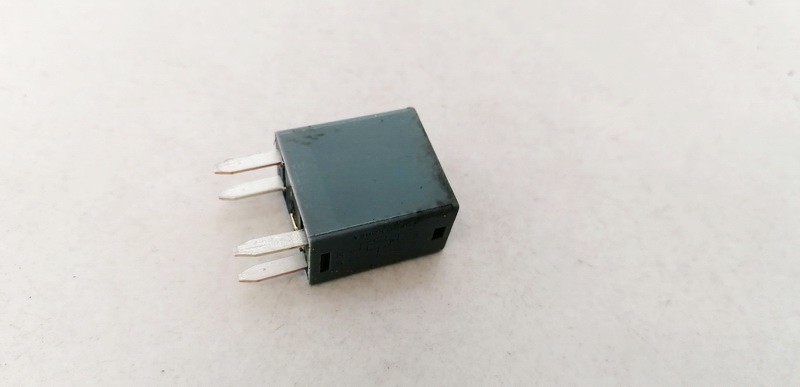 13500112 0246 Relay module Opel Insignia 2009 1.8L - EIS01064929 | Used ...