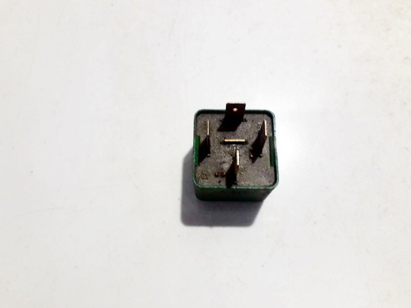 03447012 03 447 012 Relay module Opel Omega 1998 2.5L - EIS00670005 ...