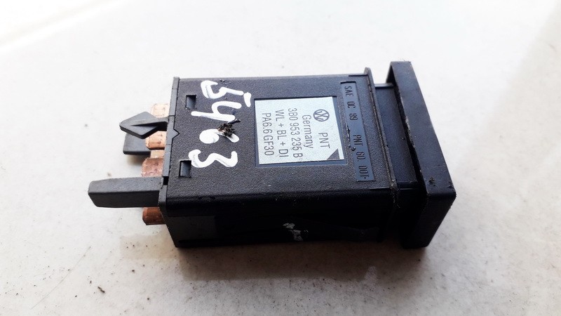 3B0953235B USED Hazard switch Volkswagen Passat 2001 1.9L - EIS00885004 | Used Auto Parts Shop