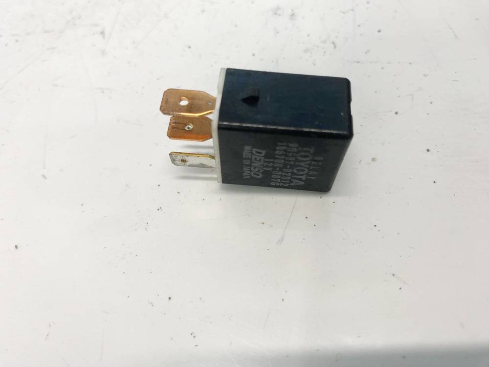 9098702012 166700-0870 Relay module Toyota Yaris Verso 2000 1.3L ...