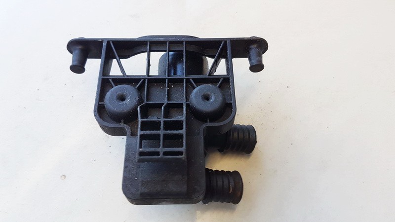 6411692022602 1147412174A Heater Control Valve (Auxillary Heating) BMW ...