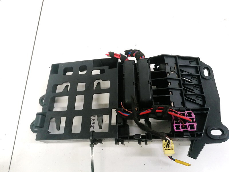4F0971845 USED Fuse box Audi A6 2006 2.0L - EIS01545039 | Used Auto ...