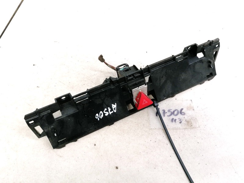 3C0857318C USED Hazard switch Volkswagen Passat 2006 1.9L - EIS01485066 | Used Auto Parts Shop