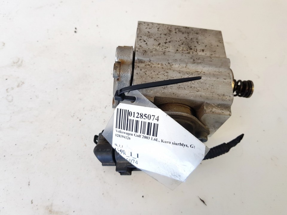 028194126 03C127025L High Pressure Injection Pump Volkswagen Golf 2003 ...