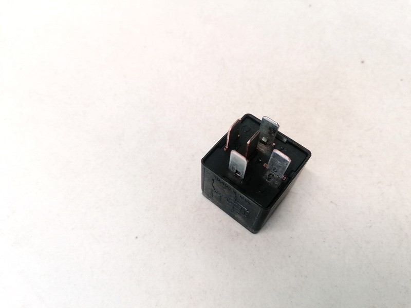 F0AB14B192AA F0AB-14B192-AA, G1UHQ Relay module Ford Focus 2000 1.8L ...