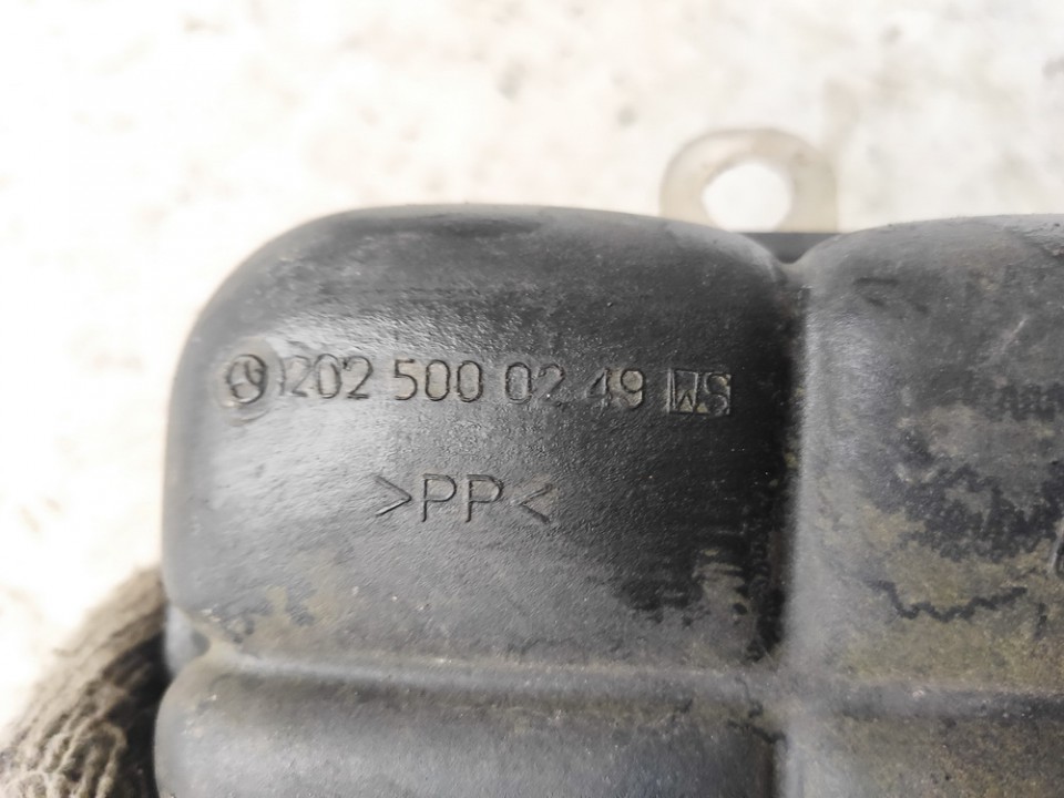 2025000249 used Expansion Tank coolant (RADIATOR EXPANSION TANK BOTTLE ...