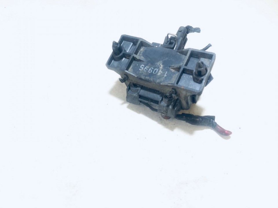 357972753 used Glow plug relay Volkswagen Polo 1997 1.9L - EIS01175185 ...