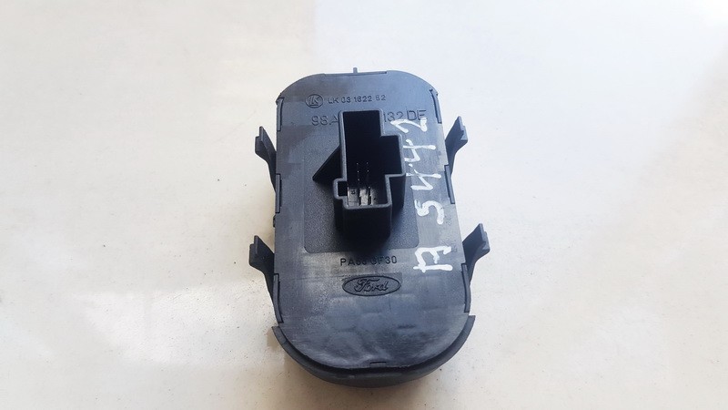 98AB14A132DF Ford Focus 2002 Power window control (Window Regulator ...
