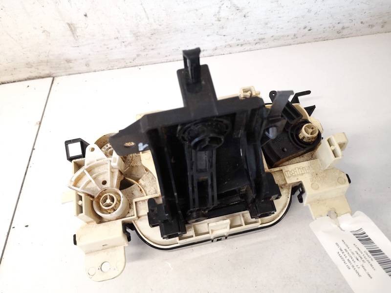 nd651 USED Climate Control Panel (heater control switches) Mazda 2 2008 ...