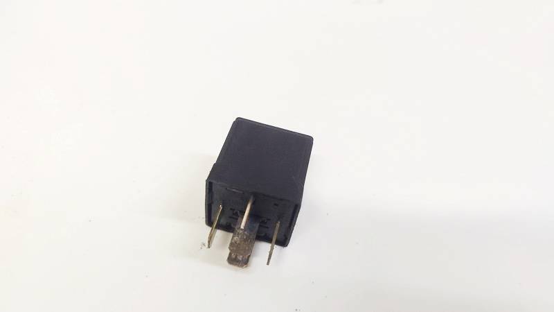 04727370AA 50732 Relay module Chrysler 300C 2006 2.7L - EIS02175232 ...