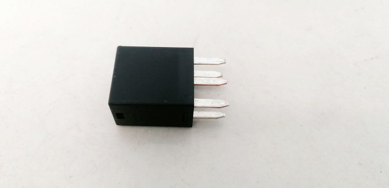 13500128 USED Relay module Opel Insignia 2009 1.8L - EIS01060531 | Used ...