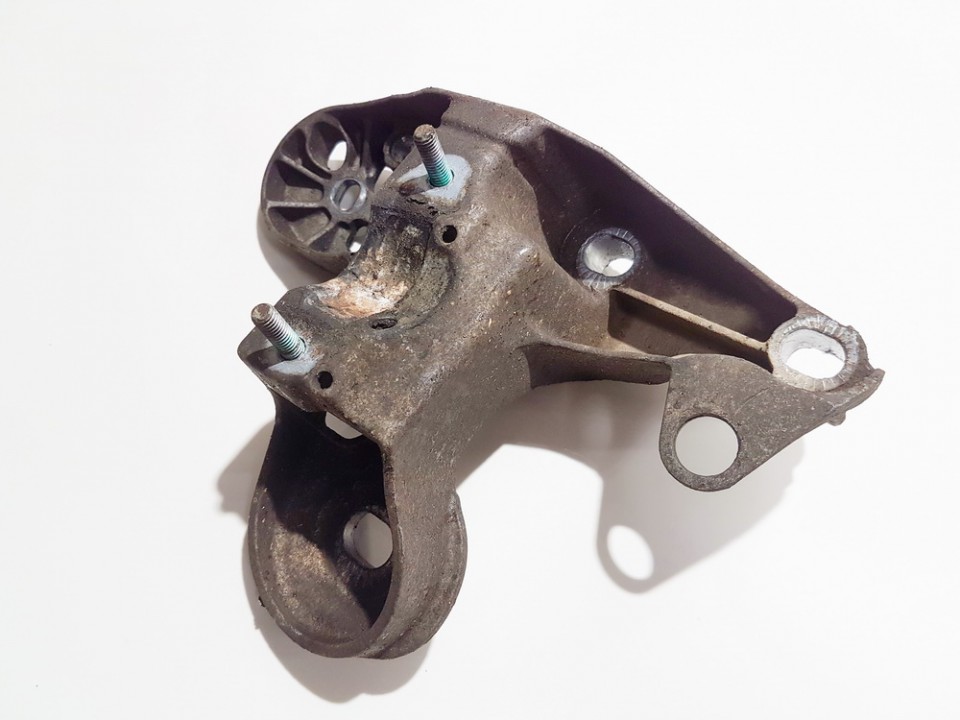 4b0199351b used Engine Mount Bracket and Gearbox Mount Bracket Audi A4 ...