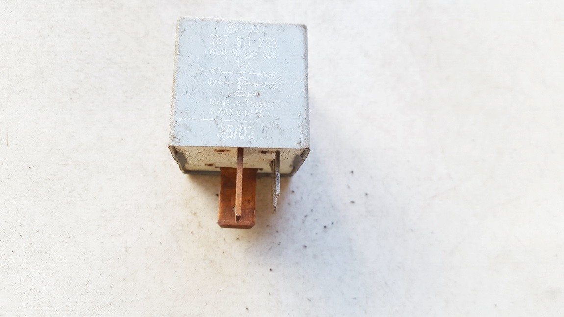 357911253 wl050237003 Relay module Volkswagen Caddy 2001 - EIS00775328 ...