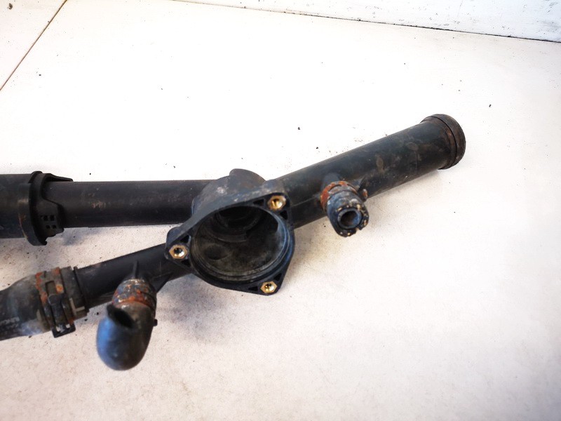 03h121111a 03h121117a Thermostat Housing (Flange) Audi Q7 2008 ...