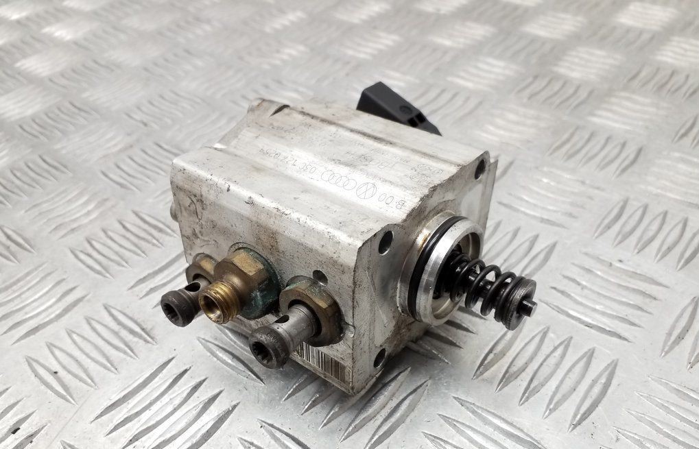 03C127025L Volkswagen Golf 2003 High Pressure Injection Pump | EuroImpex
