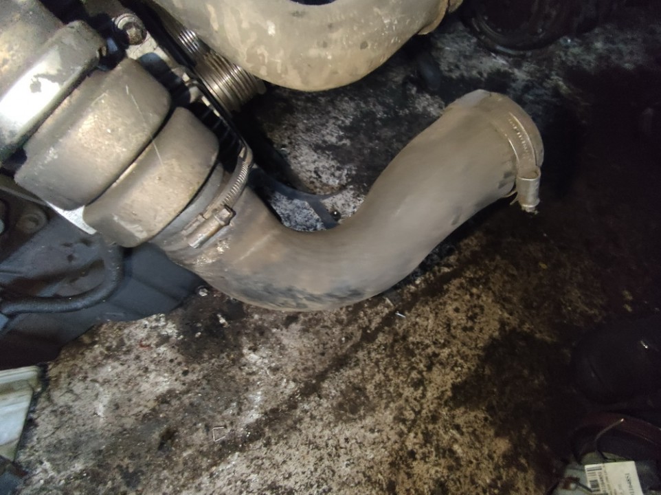 used used TURBO INTERCOOLER PIPE HOSE Mercedes-Benz Sprinter 2009 2.2L ...