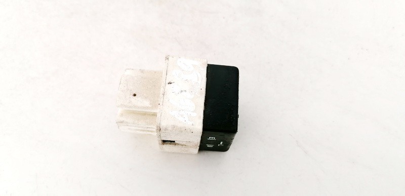 MB953383 5WK1021 Relay module Mitsubishi Carisma 2003 1.9L ...