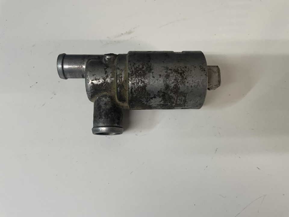 0280140551 037906457E Fuel Injection Idle Air Control Valve Volkswagen ...