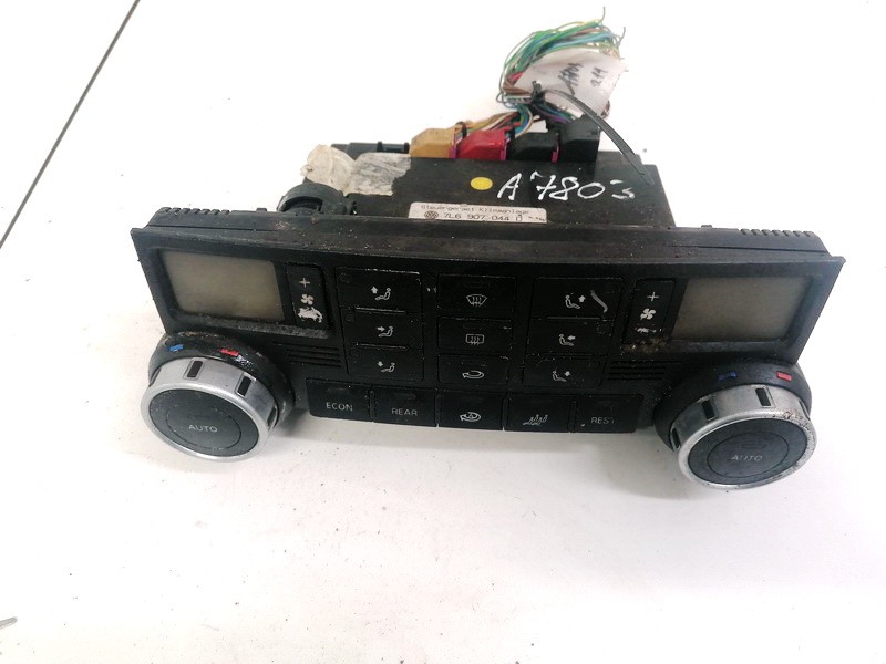 7L6907044D 5HB00850610 Climate Control Panel (heater control switches ...