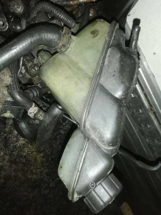 1685000249 USED Expansion Tank coolant (RADIATOR EXPANSION TANK BOTTLE ...