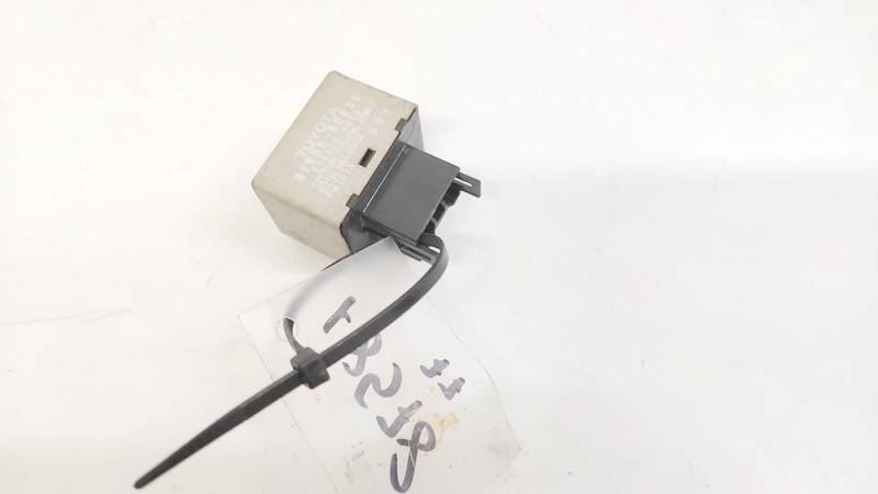 8198050030 81980-50030, 066500-4650 Relay module Toyota Avensis Verso ...