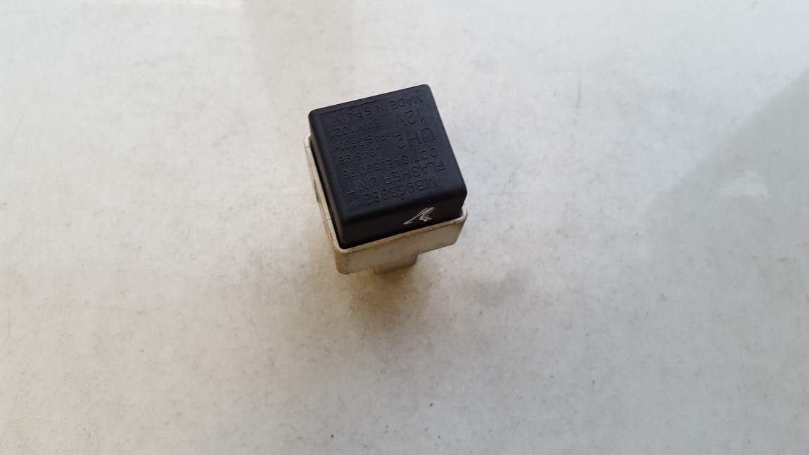 mb953383 5wk1021 Relay module Volvo V40 2001 - EIS00735614 | Used Auto ...