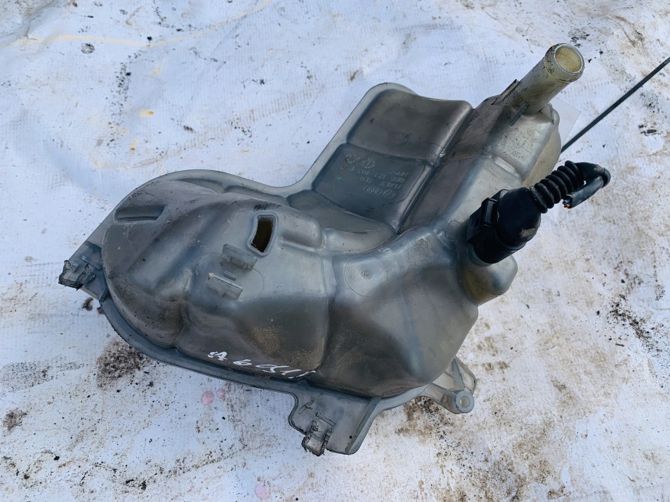 8e0121403e used Expansion Tank coolant (RADIATOR EXPANSION TANK BOTTLE ...