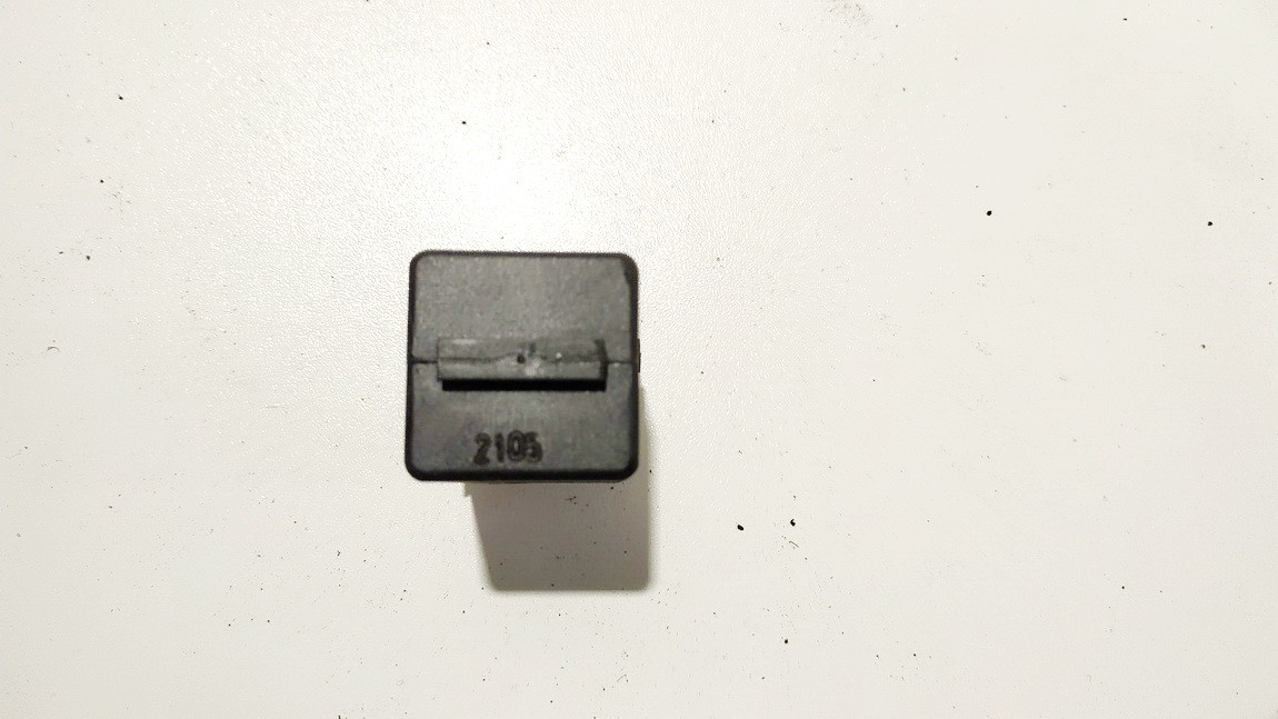 8365960 61358365960, 05065000 Relay module BMW 5-Series 2001 2.9L 5EUR ...