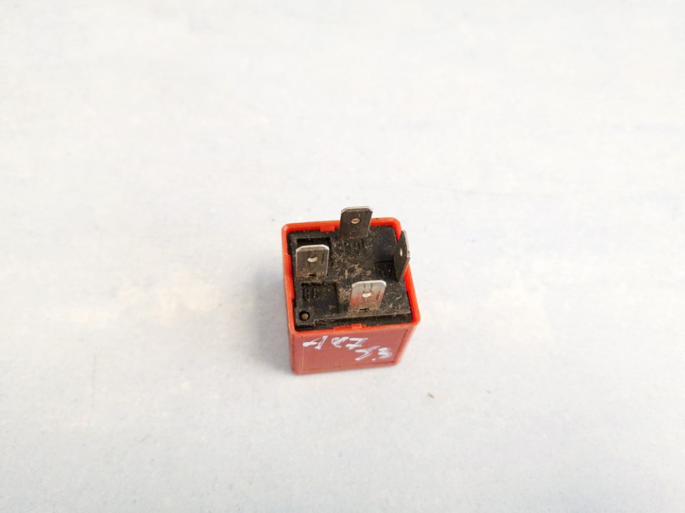 85bg6911aa v23134-k6-x42 Relay module Ford Escort 1998 2.0L ...