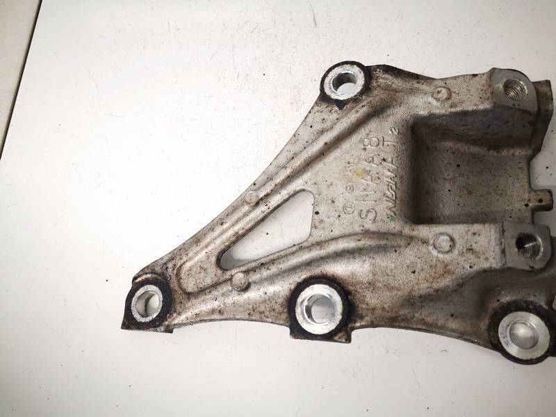 used used Engine Mount Bracket and Gearbox Mount Bracket Honda Civic ...