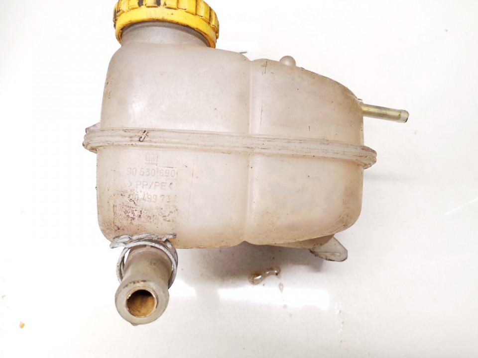 90530690 used Expansion Tank coolant (RADIATOR EXPANSION TANK BOTTLE ...